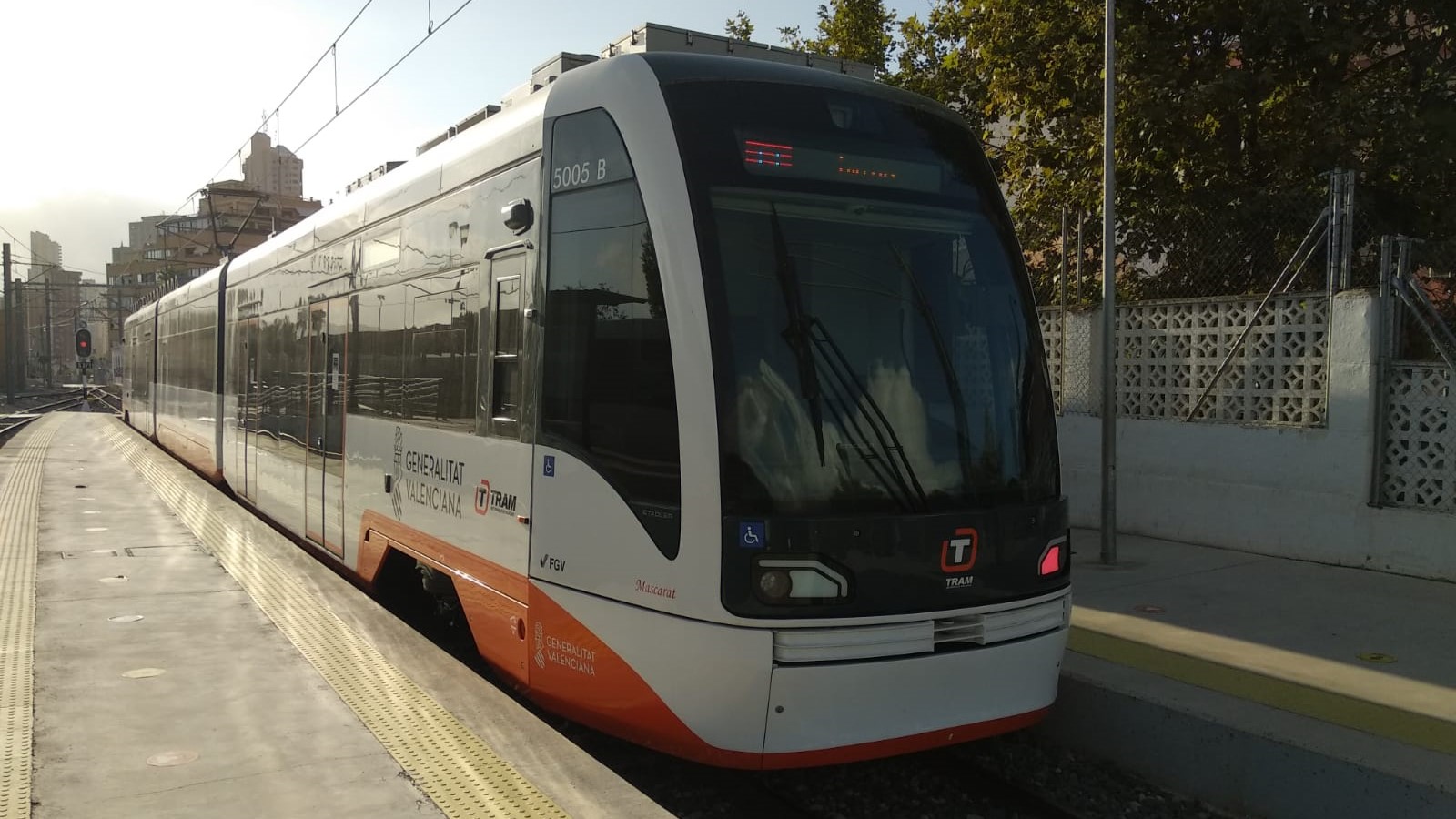TRAM d’Alacant re-opens direct rail connection between Benidorm and ...